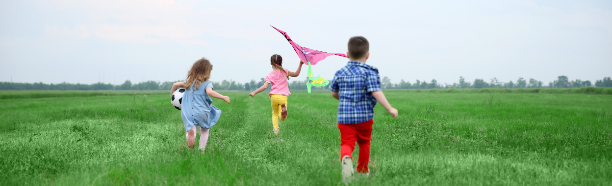 10 Creative Outdoor Summer Lessons for Children